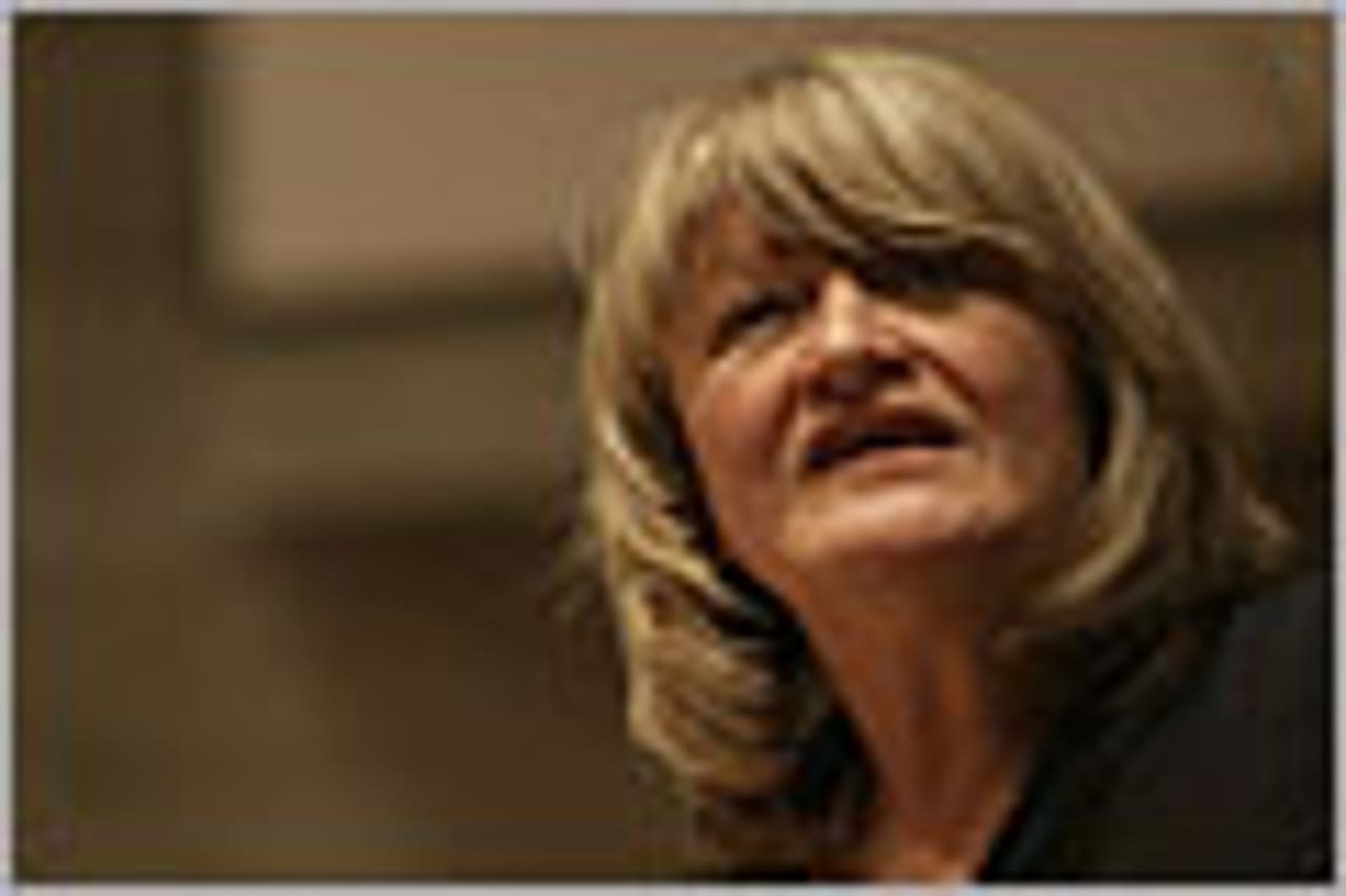 Alice Schwarzer - Verlegerin, Autorin, Feministin - Focus - SRF