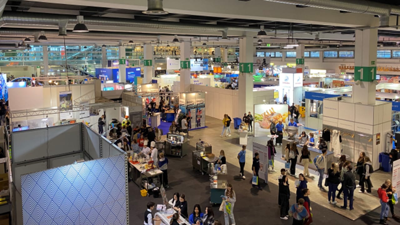 Baubranche weibelt an der Berufsmesse Zürich um Nachwuchs ...