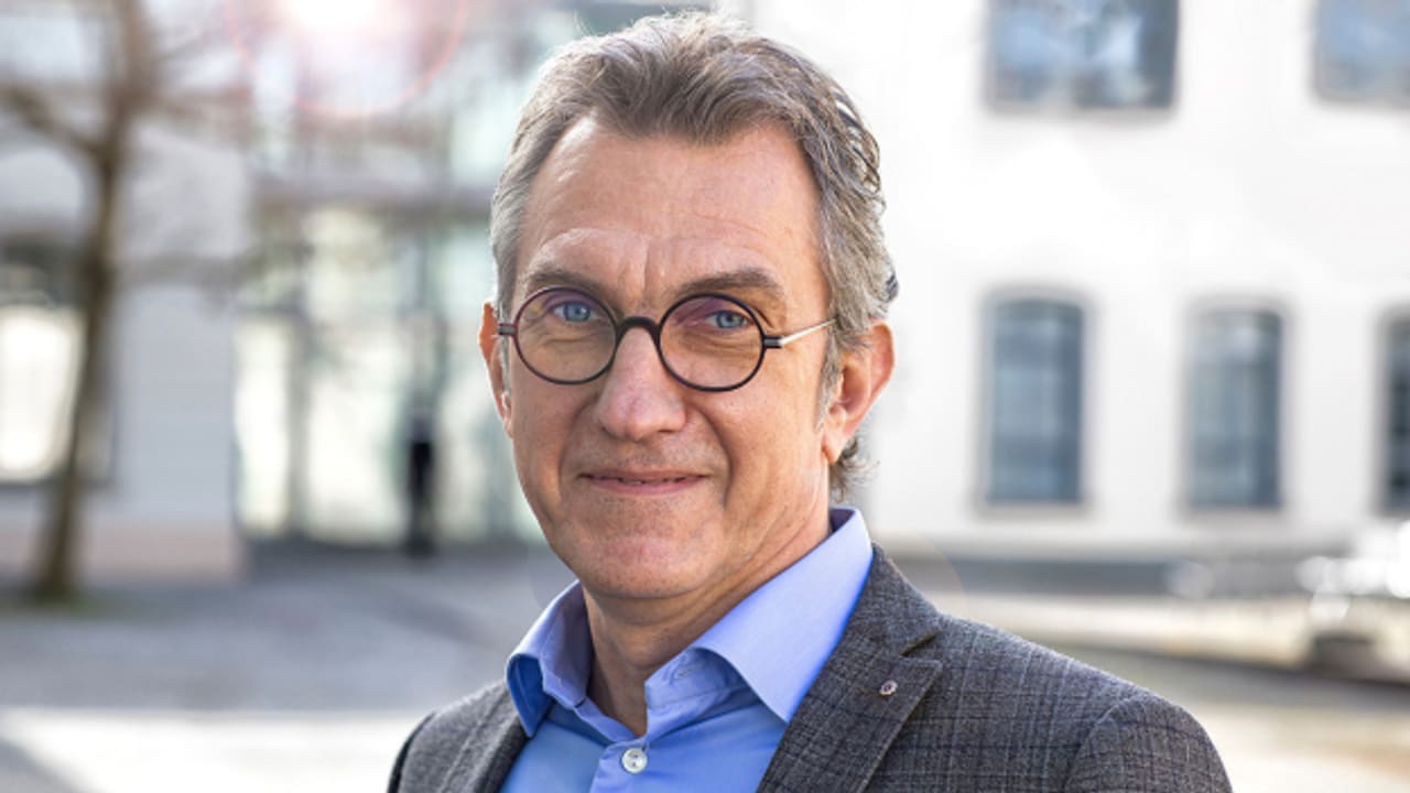 Markus Merz, CEO der Psychiatrischen Universitätsklinik Zürich - Musik für einen Gast - SRF