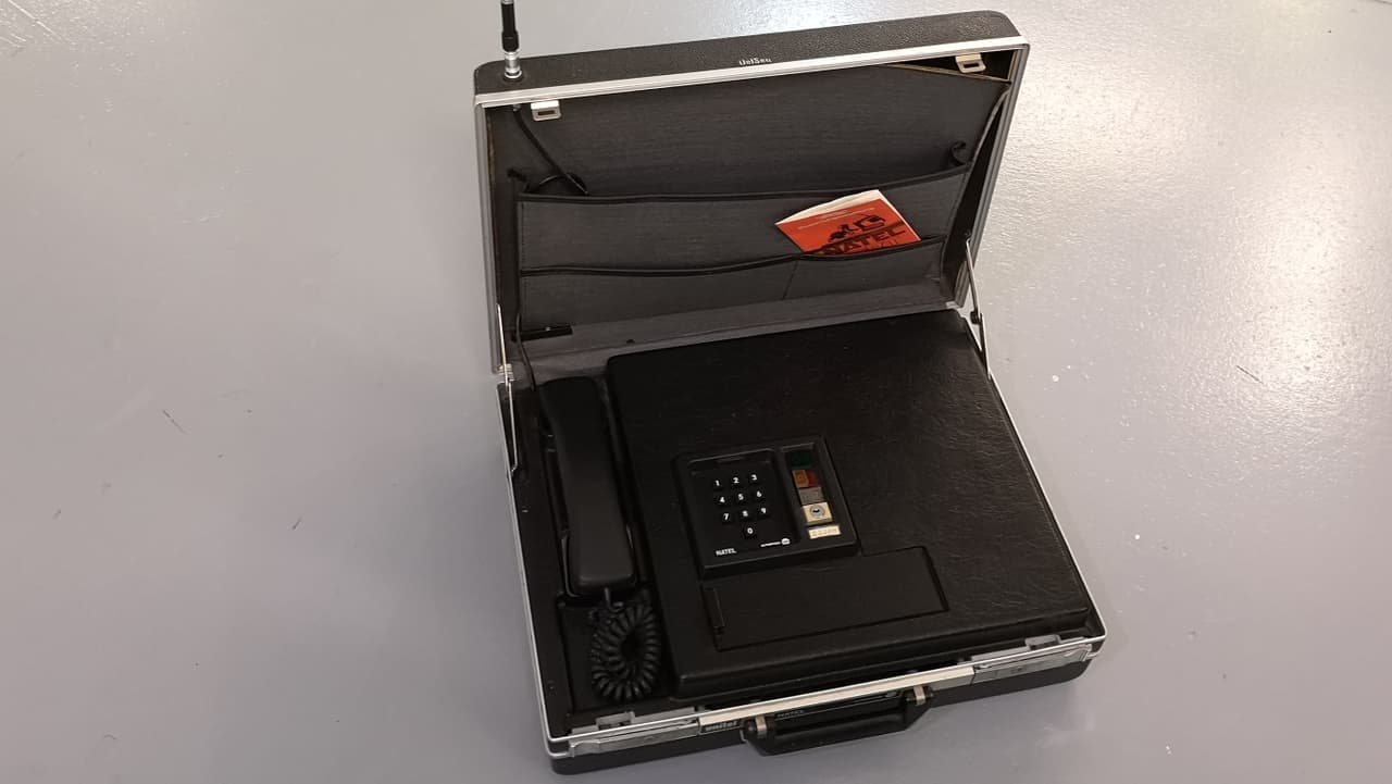40 Jahre Natel - Die Schweizer Mobiltelefonie beginnt in Solothurn ...