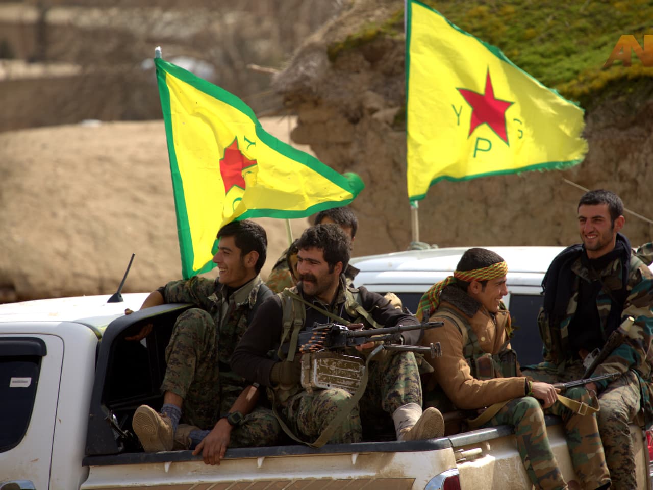 Kurden im Visier Erdogans - Türken gegen Kurden in Syrien? Die ...