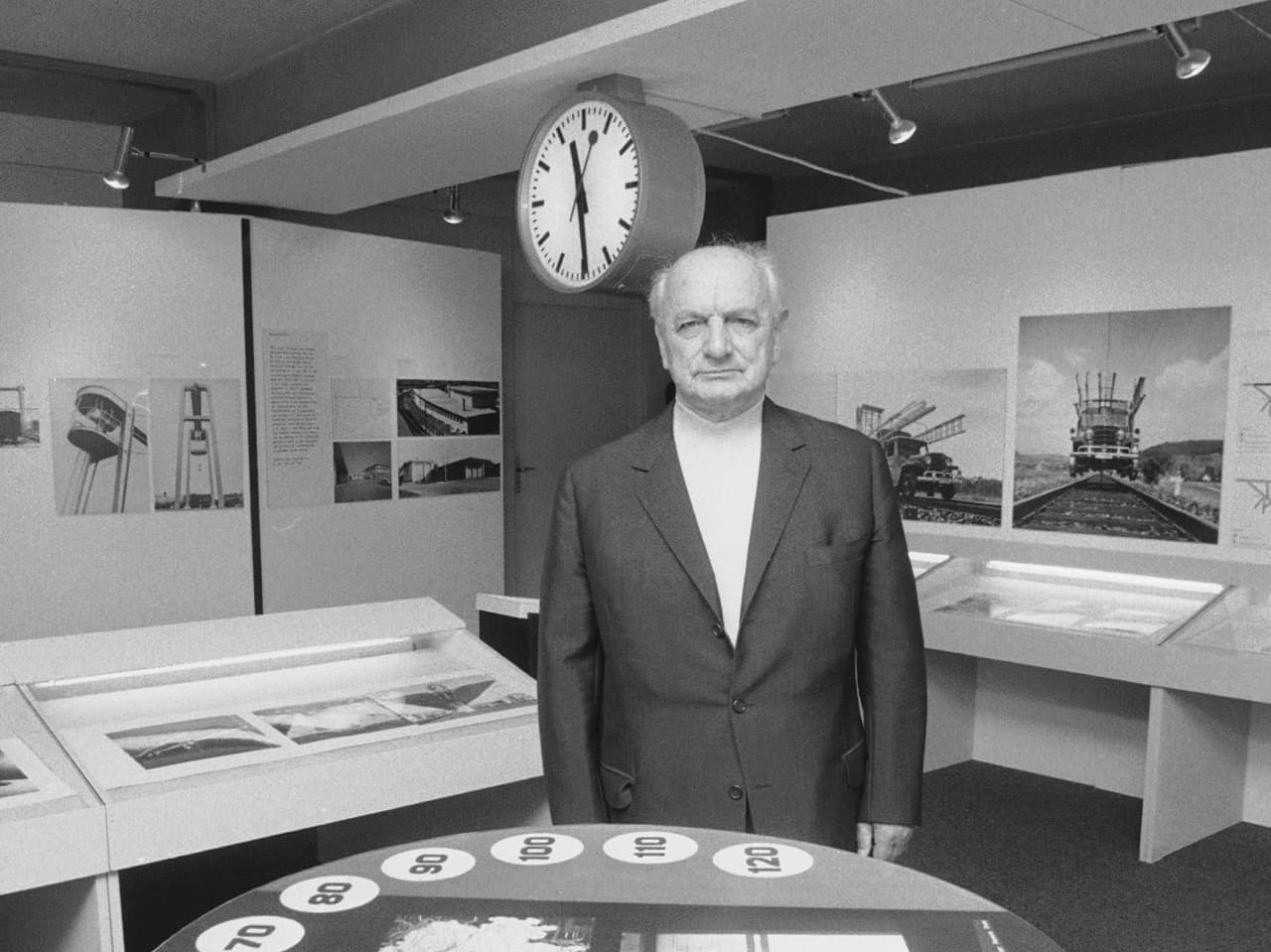 80 Jahre Präzision: Die Kultuhr der SBB feiert Geburtstag - Kultur - SRF