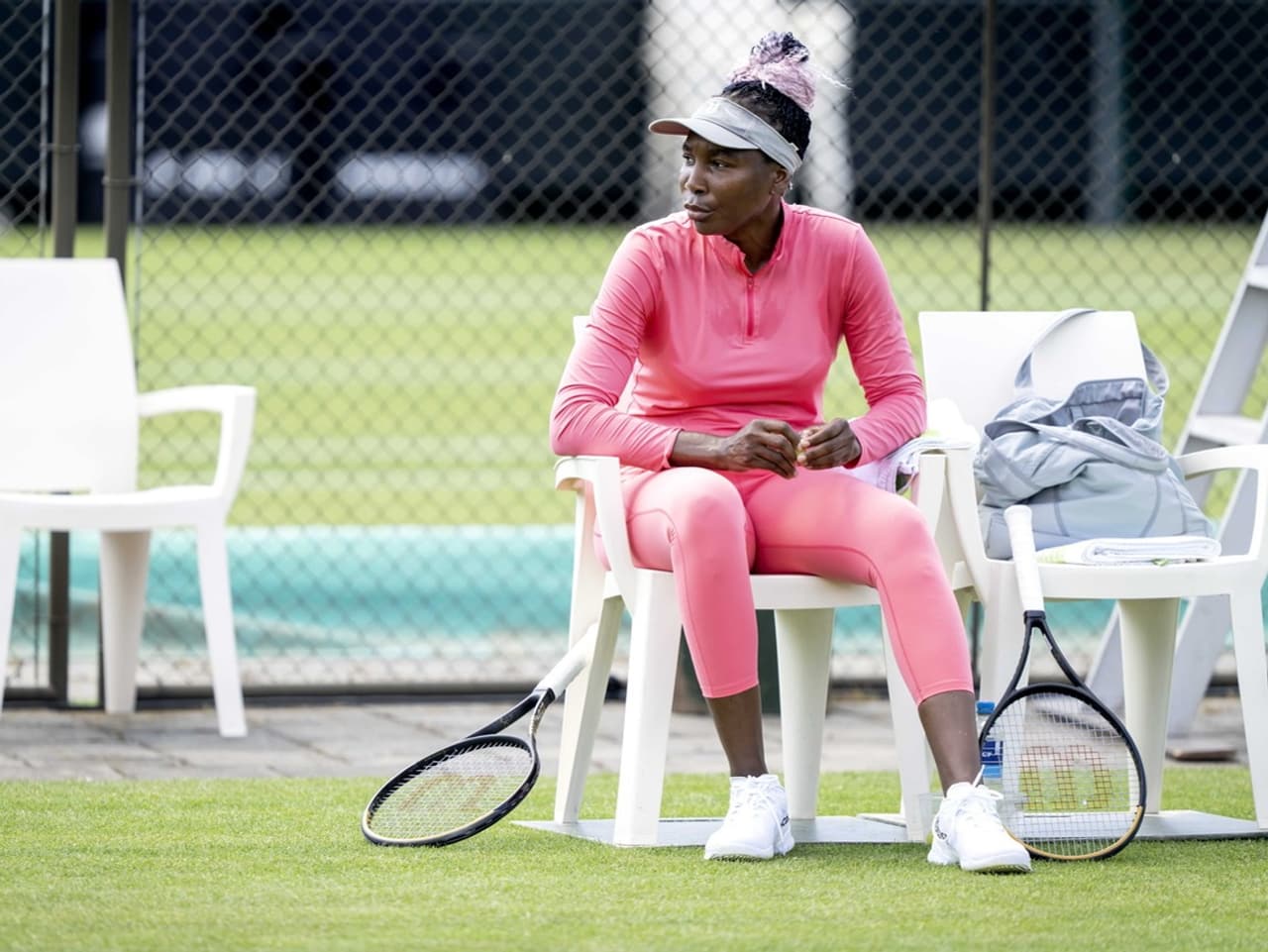 Céline Naef steht vor Debüt - Premiere auf der WTA-Tour gegen Williams ...