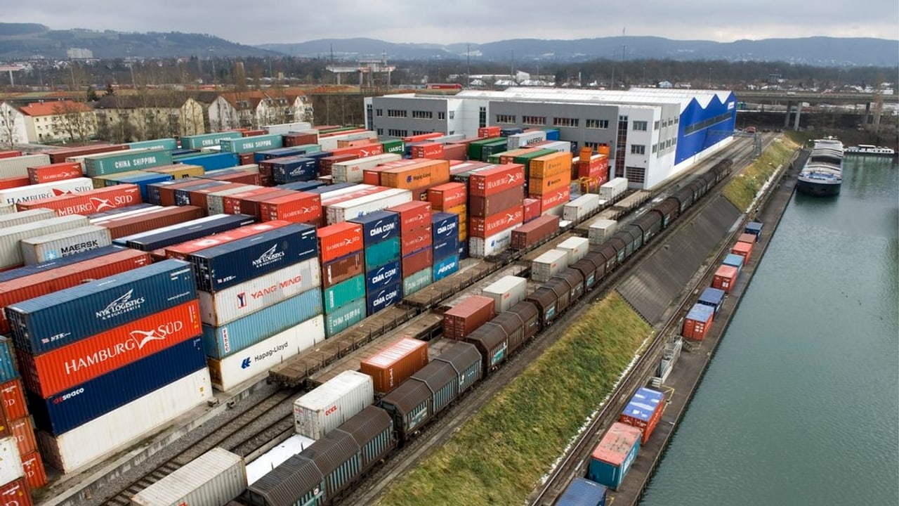 Basel Baselland - Breite Zustimmung für neues Containerterminal in ...