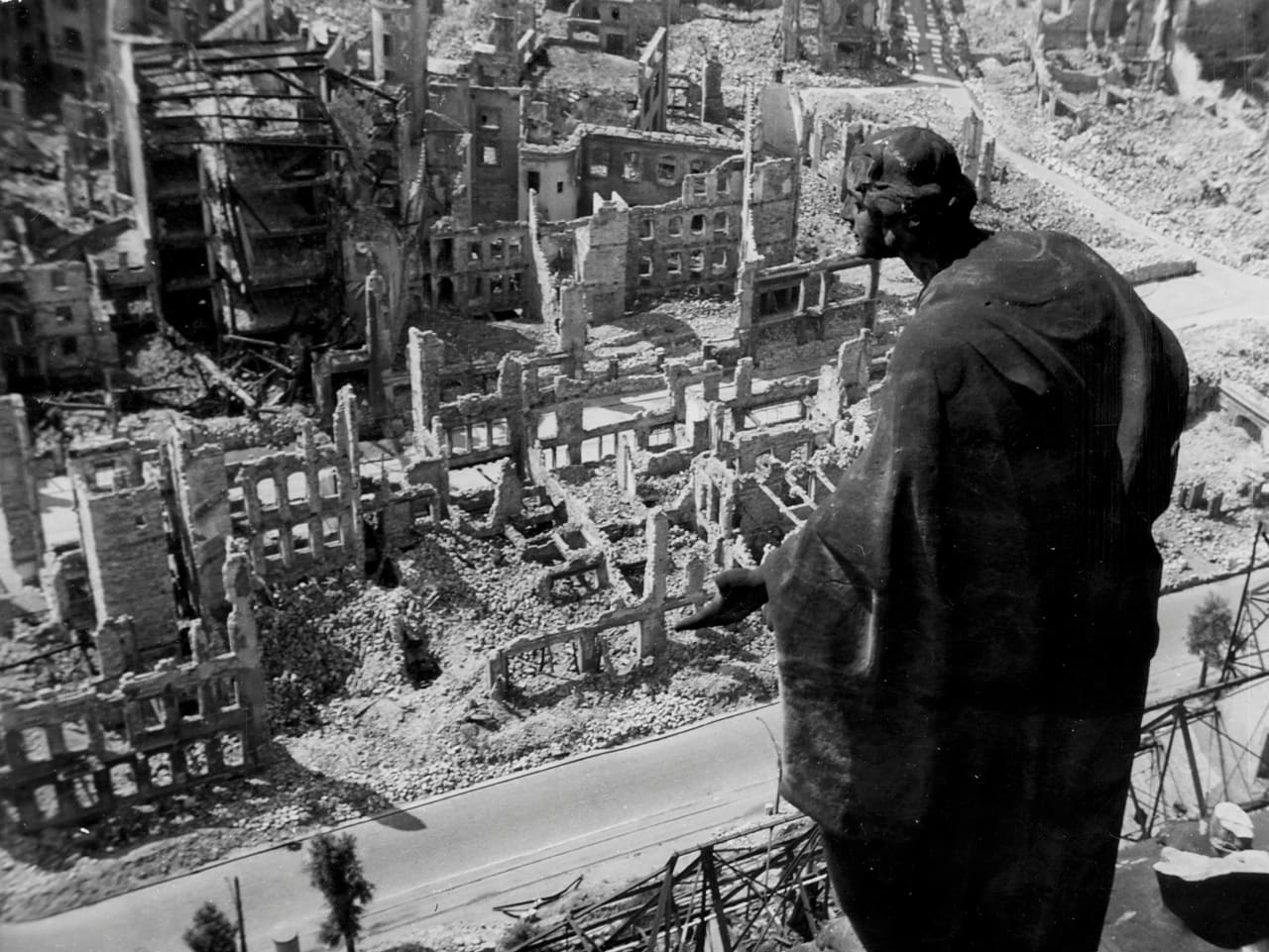 International - Dresden gedenkt der Bombardierung von 1945 - News - SRF