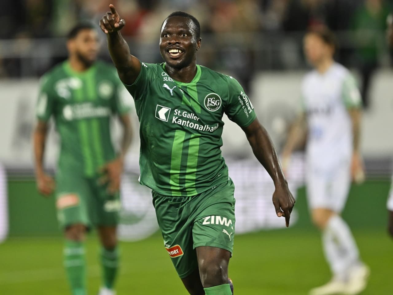 Auslaufende Verträge - Haben Akolo und Co. eine Zukunft in der Super ...