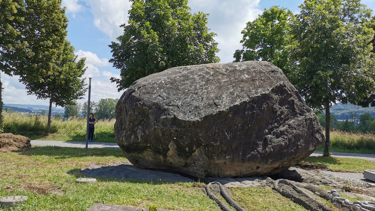 Findling wird versetzt - «Das macht Eindruck» - News - SRF