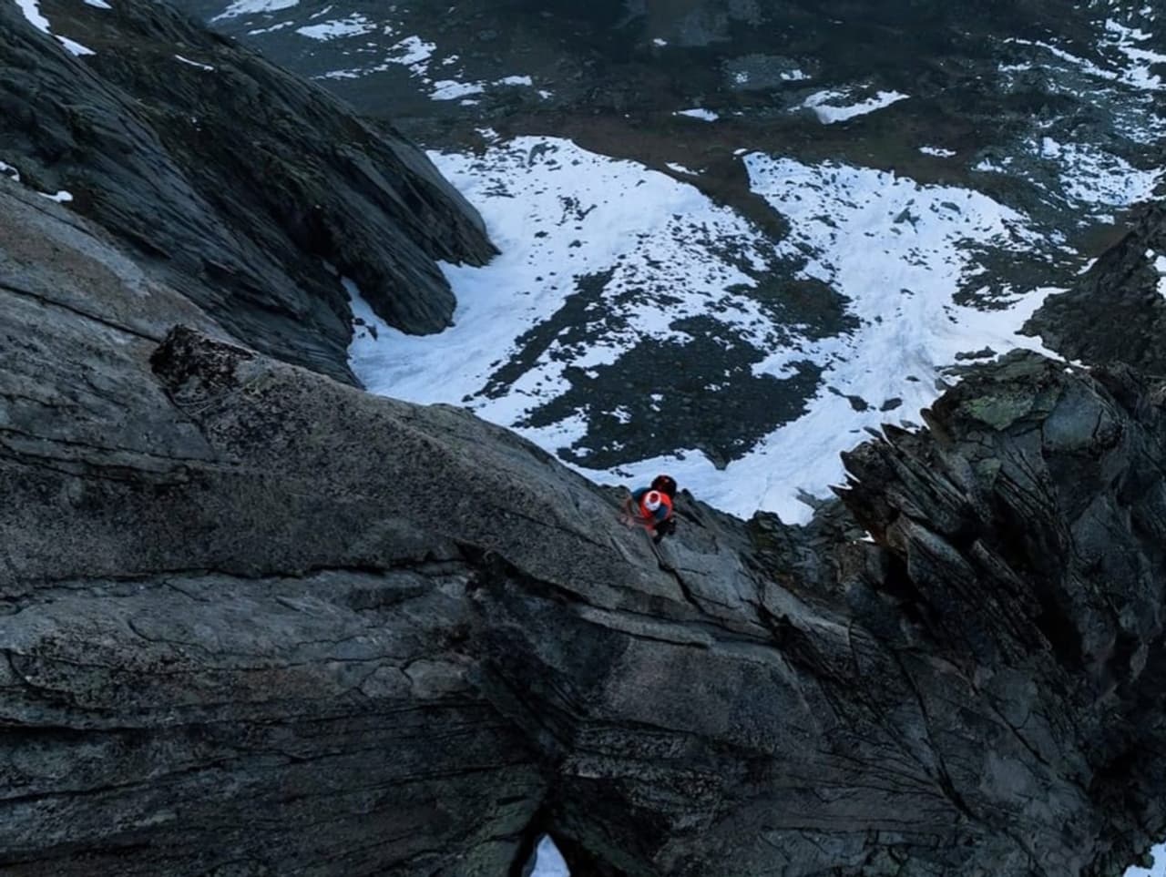 Am Salbit - Alpinist Dani Arnold stellt neuen Kletterrekord auf - News ...