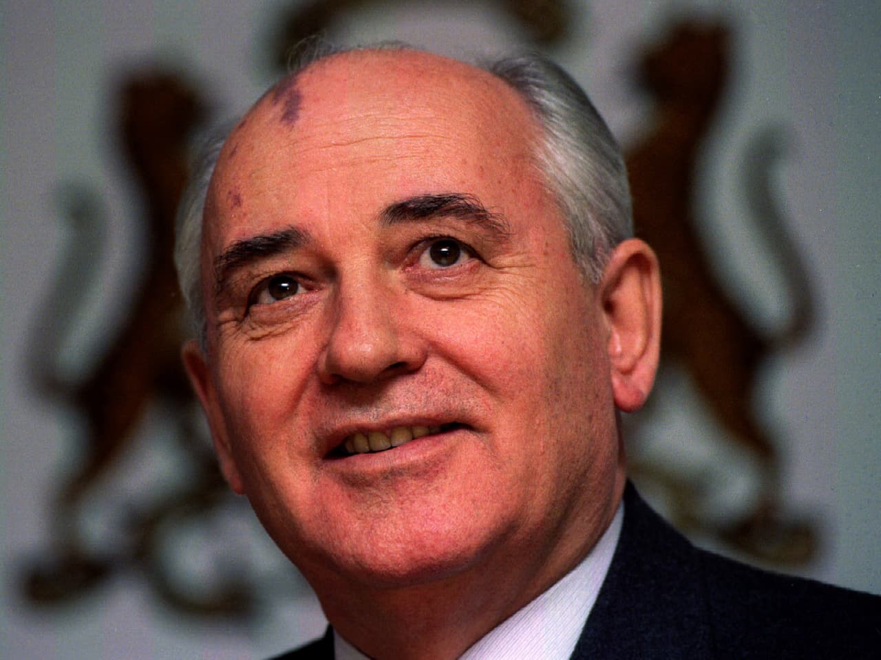 International - Gorbatschow warnt vor Drittem Weltkrieg - News - SRF