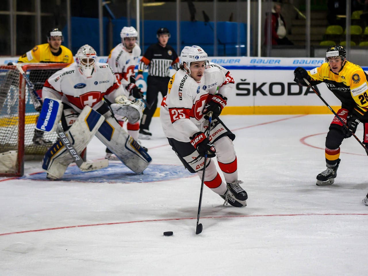 5:2-Sieg gegen Deutschland - Hockey-Nati mit starker Reaktion - Sport - SRF 5:2-Sieg gegen Deutschland - Hockey-Nati mit starker Reaktion - Sport - SRF