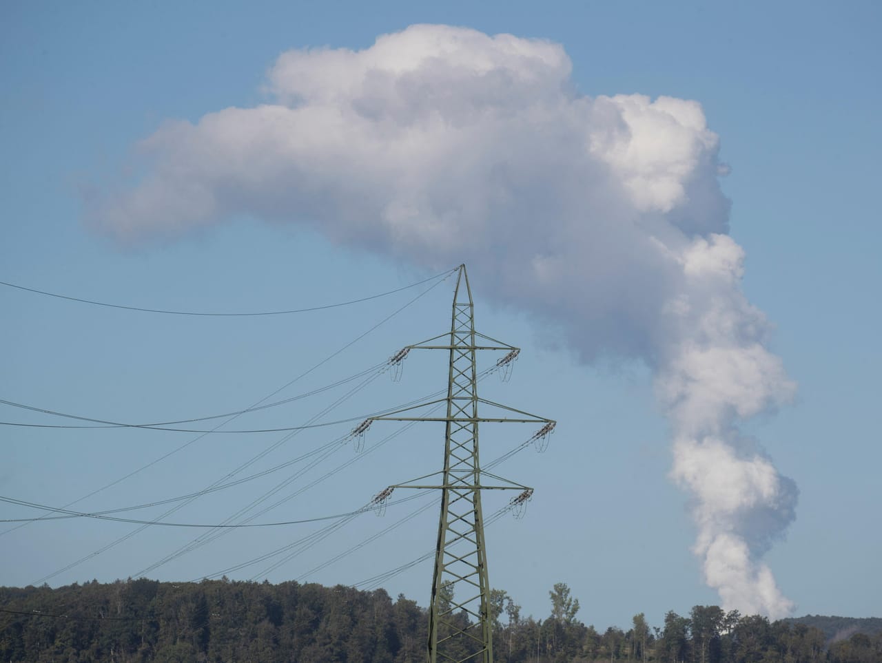 Kondensstreifen - Menschengemachte Wolken am Himmel - Meteo - SRF