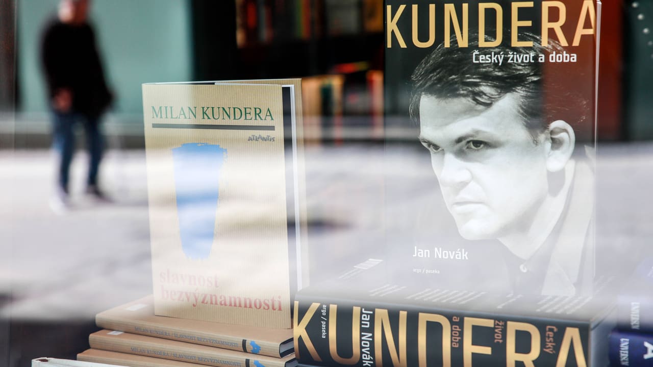 Bestsellerautor - Schriftsteller Milan Kundera ist tot - News - SRF