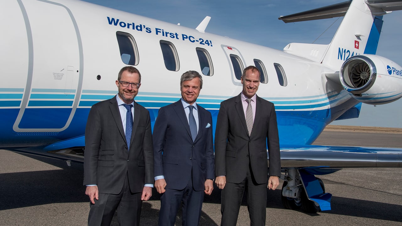 Jet für Geschäftsleute - Pilatus liefert ersten PC-24 aus - News - SRF
