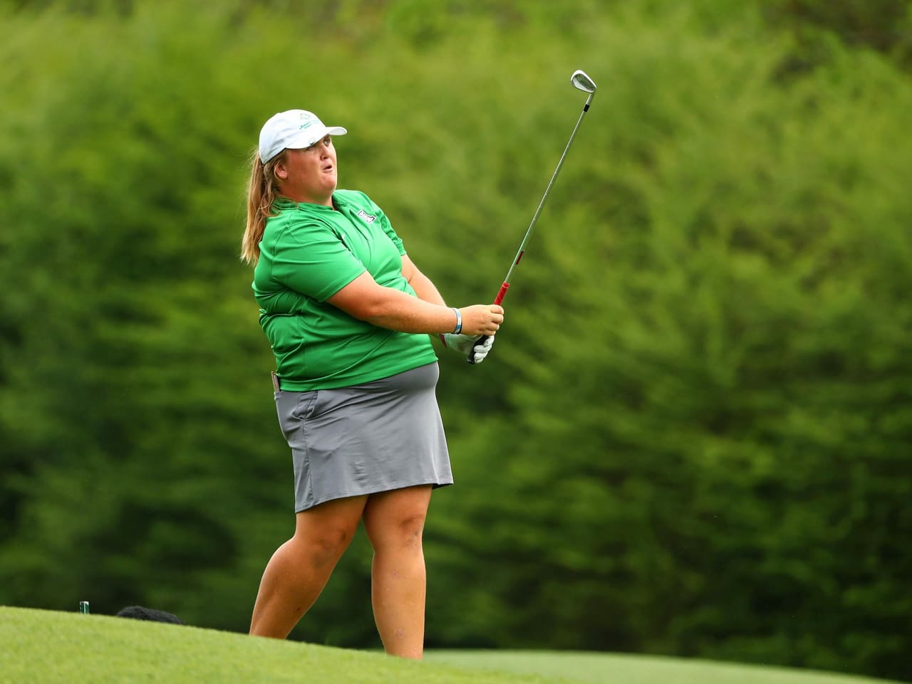 Schwieriger Weg an die Spitze - Doppelter Sieg für Golferin Moore ...