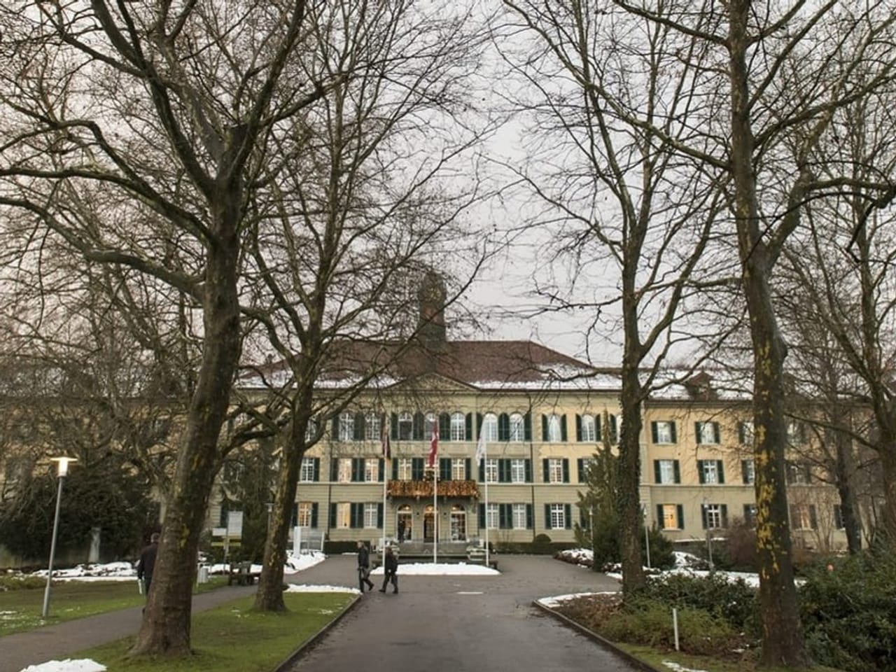 Psychiatrische Dienste Bern beanspruchen Rettungsschirm - News - SRF