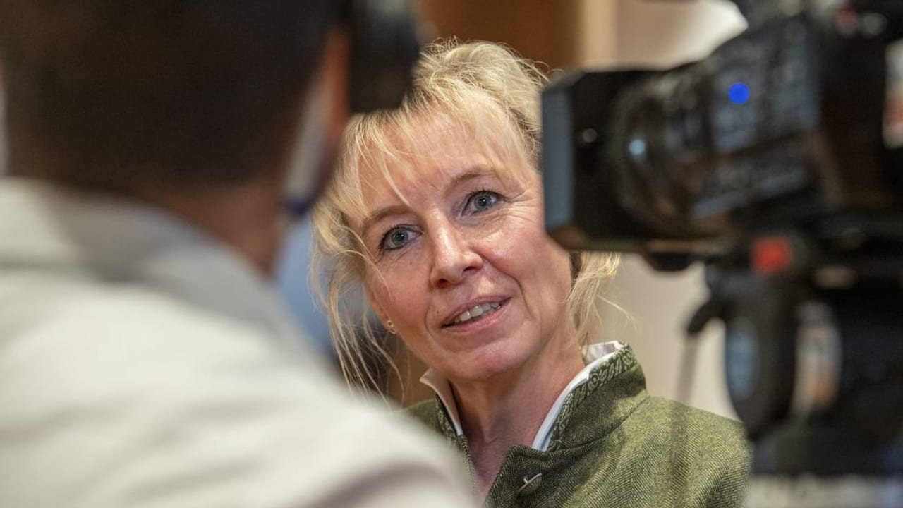 Wahlen Kanton Schwyz - SP-Mann nimmt sich aus dem Rennen – GLP-Frau ...