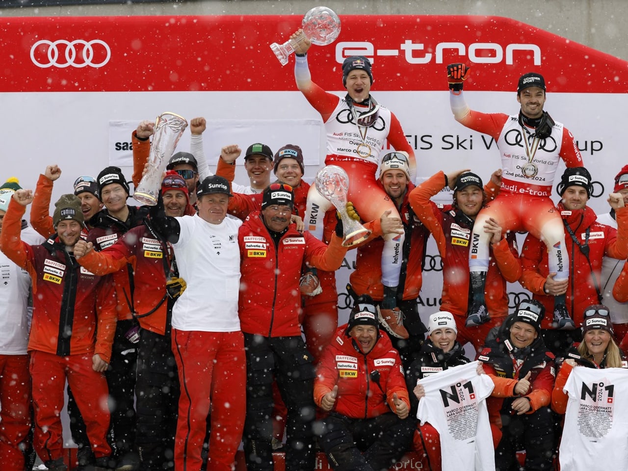 Sieg in der Nationenwertung - Swiss-Ski schwingt erneut obenaus - Sport ...