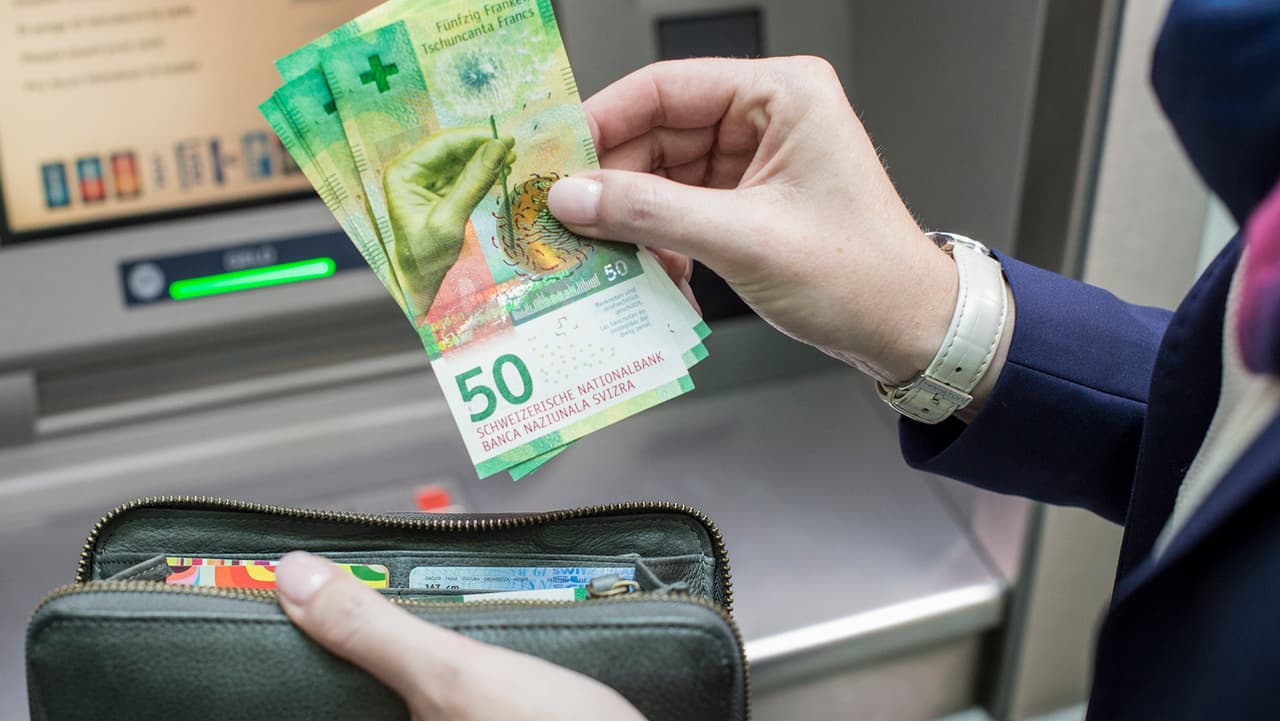 Schweiz - Ab heute gibt es die neuen 50er-Noten - News - SRF