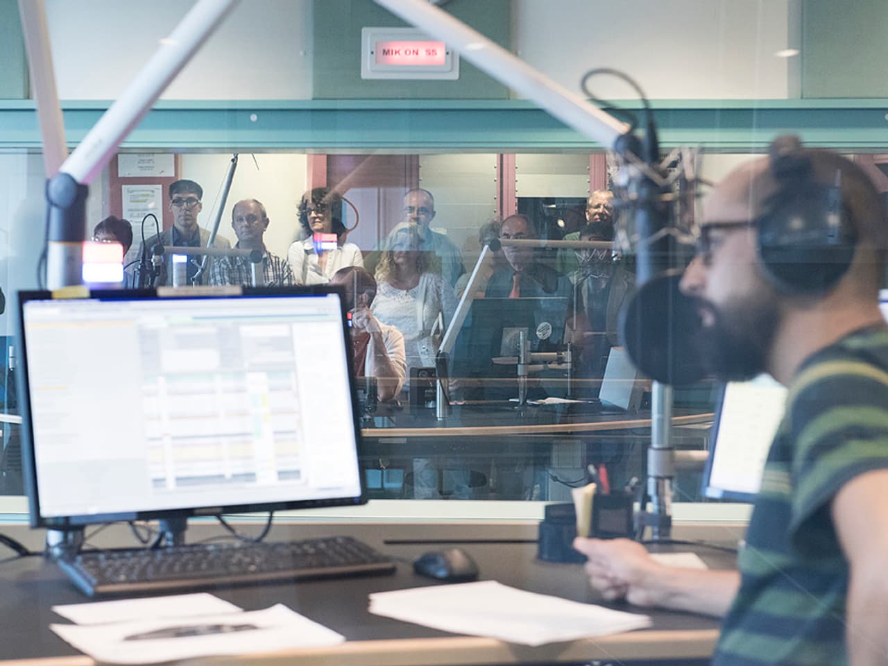 Rundgang durchs Studio - Besucherführungen im Studio Aarau - Radio SRF ...