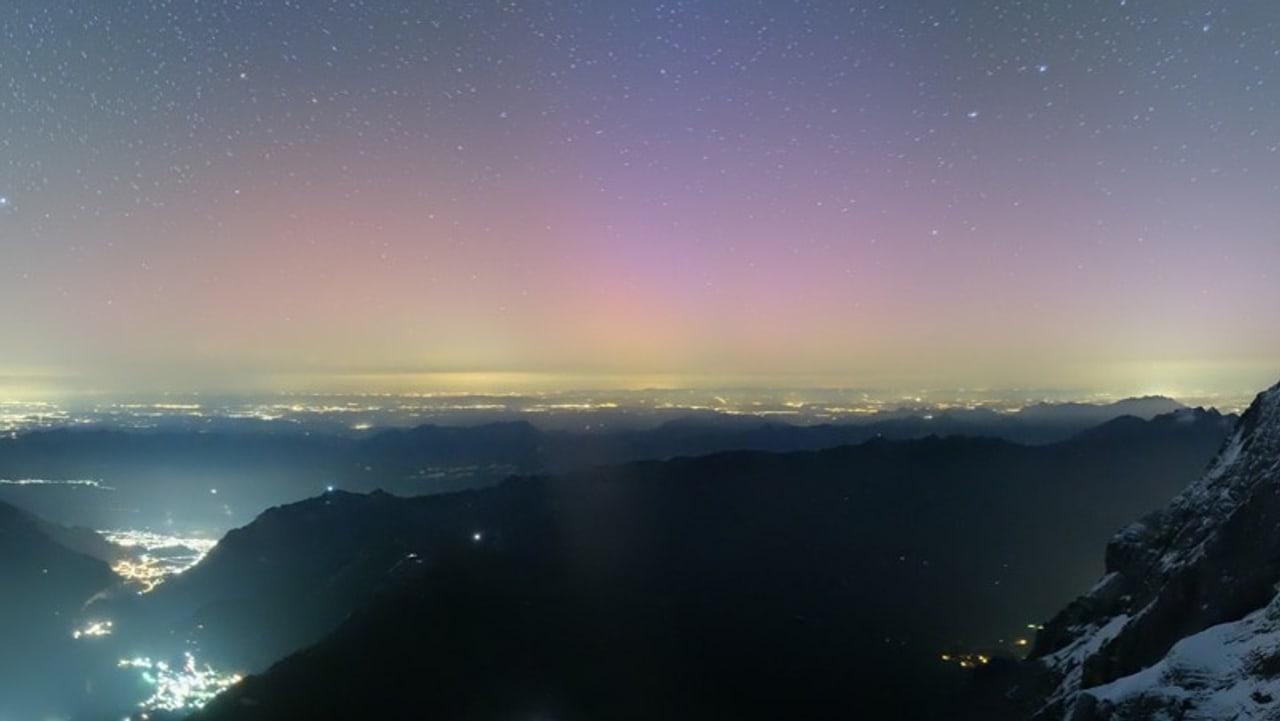 Bunter Nachthimmel - Polarlichter über der Schweiz – die eindrücklichsten Impressionen - News - SRF