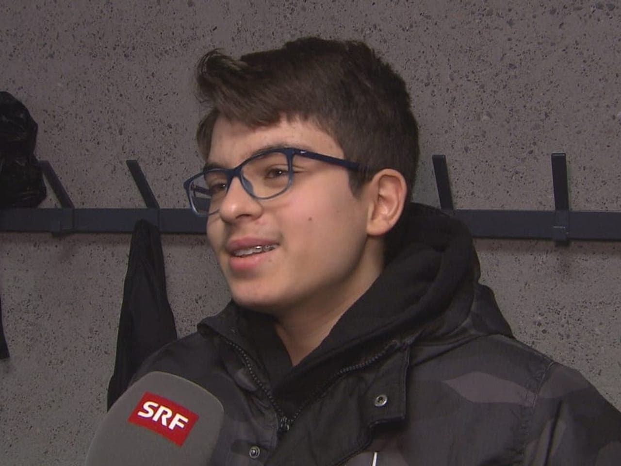 Trend an Schulen - Handyverbot in der Oberstufe: «Es ist wie Freiheit» - News - SRF