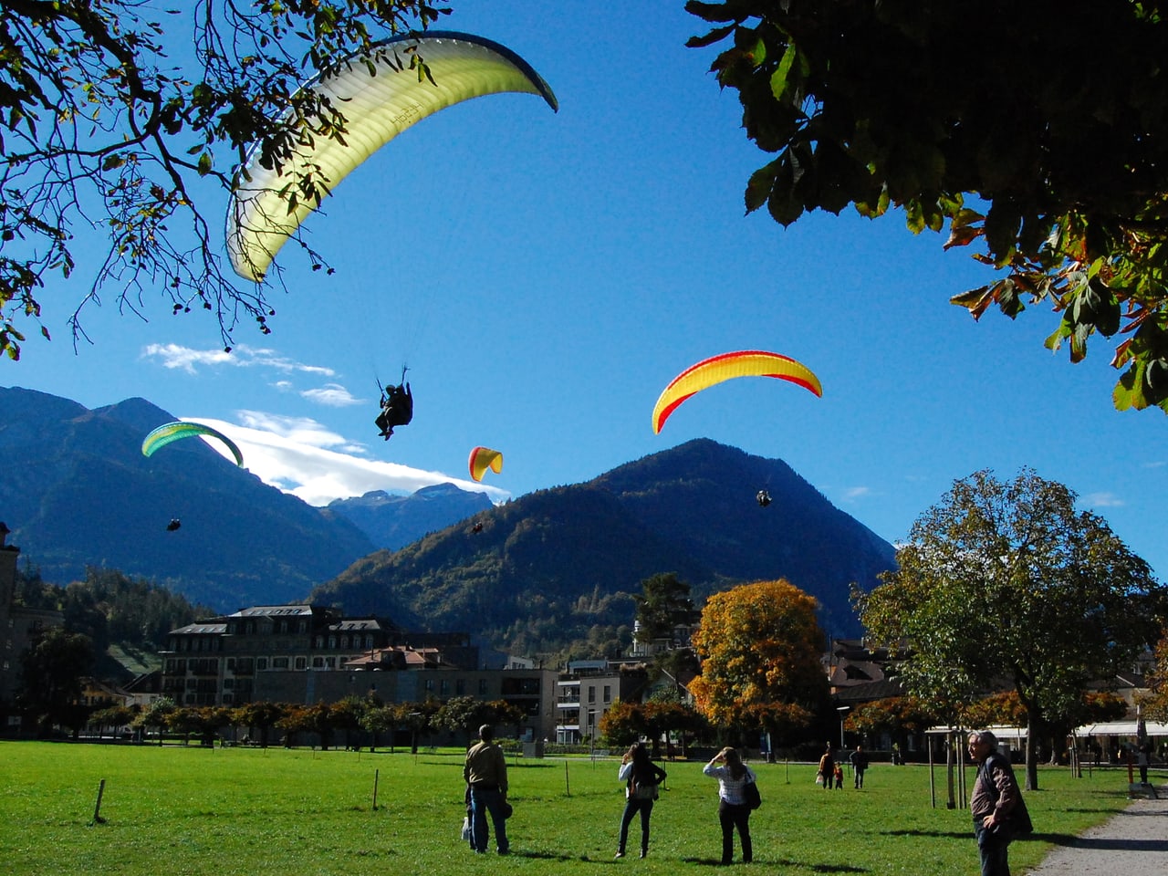 Abenteuertourismus boomt - Interlaken: Die Bergführer der Lüfte haben ...