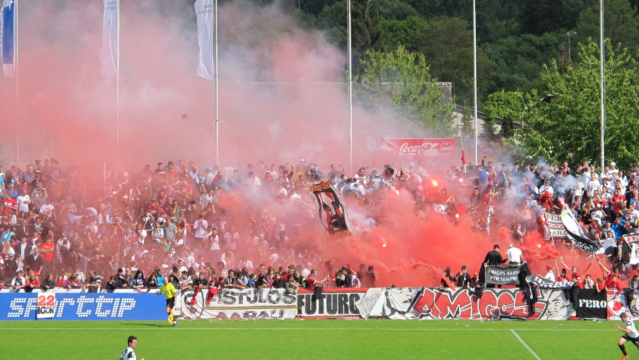 Aargau Solothurn - Verletzte bei Aufstiegs-Feier des FC Aarau - News - SRF