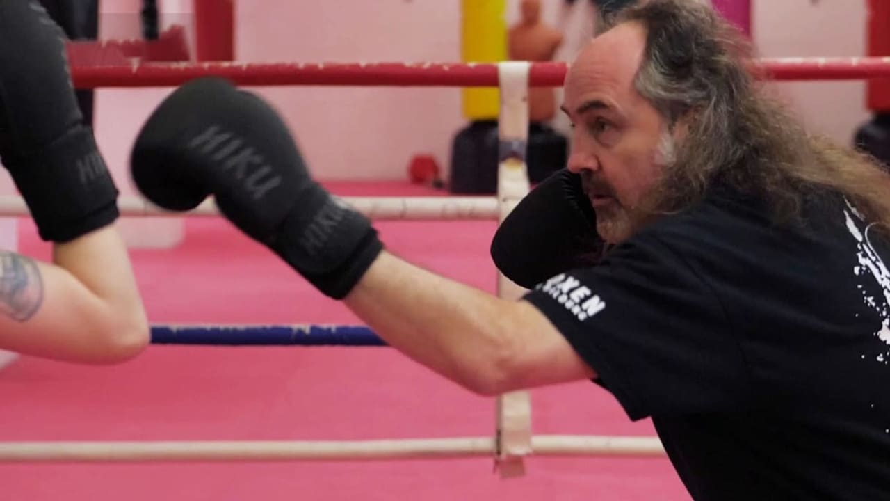 Gläubiger Boxer - Dieser Mann glaubt an Gott und die Kraft seiner ...