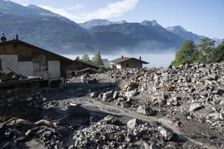 Nach Unwetter: Sechs Häuser in Brienz BE einsturzgefährdet - News - SRF