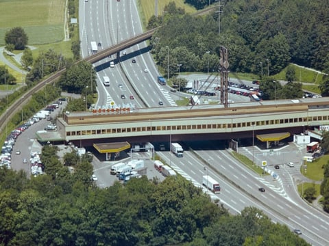 50 Jahre Raststätte Würenlos - Der Fressbalken: Ikone, Sensation, Publikumsmagnet - News - SRF