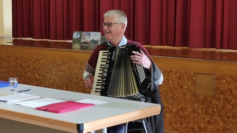 Sagen aus Schwyz - Als Sagenerzähler hat Guido Schuler sein Glück ...