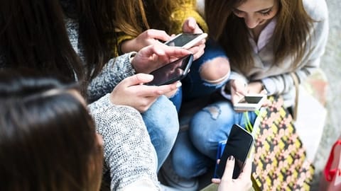 Handysucht - «Kann eine Handysucht auch Schwindel auslösen?» - Wissen - SRF