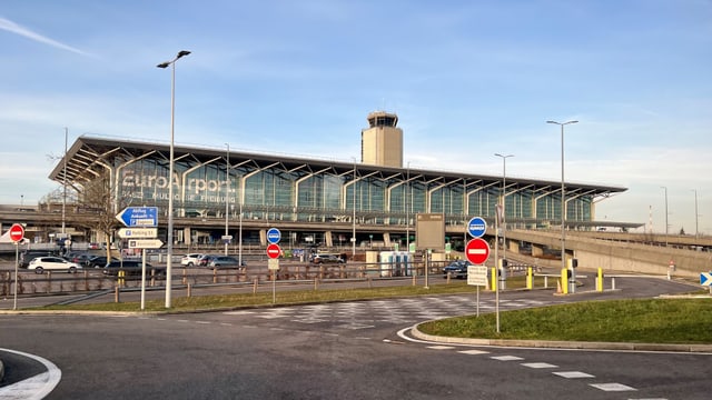 Euroairport - Neues Gebäude soll Flughafen Basel-Mulhouse auffrischen ...