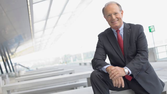 Gäste und Interviews - Thomas Kern, CEO Flughafen - News - SRF