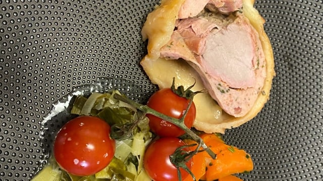 «Landfrauenküchen-Festessen» - Helens Rezept «Filet im Teig» - SRF bi ...