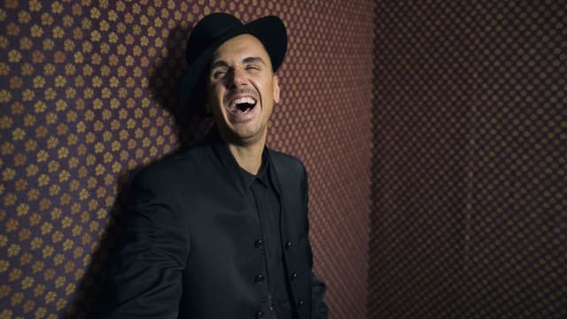 Schweiz - Seven erobert Publikum im Ausland - Glanz & Gloria - SRF