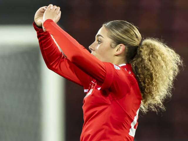 Schweizer Fussball-News - Nati-Spielerin Alayah Pilgrim vom FCZ zur AS ...