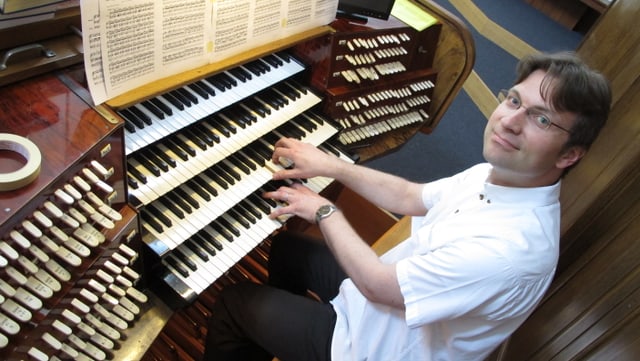 Neuer Solothurner Domorganist - «Eine Orgel ist wie ein Mensch, man ...
