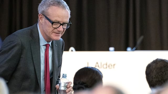 Haefner greift Stahlkonzern Swiss Steel unter die Arme - News - SRF