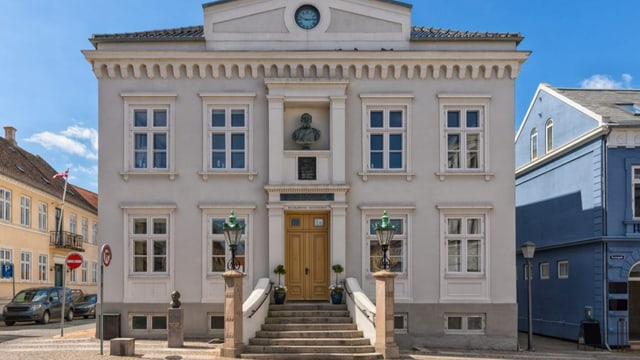 Sagen aus Schwyz - Als Sagenerzähler hat Guido Schuler sein Glück ...