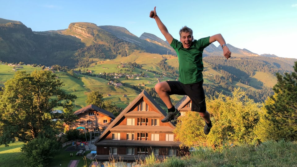 Nach 12 Jahren ist Schluss - Das war Moderator Reto Scherrers Zeit bei ...