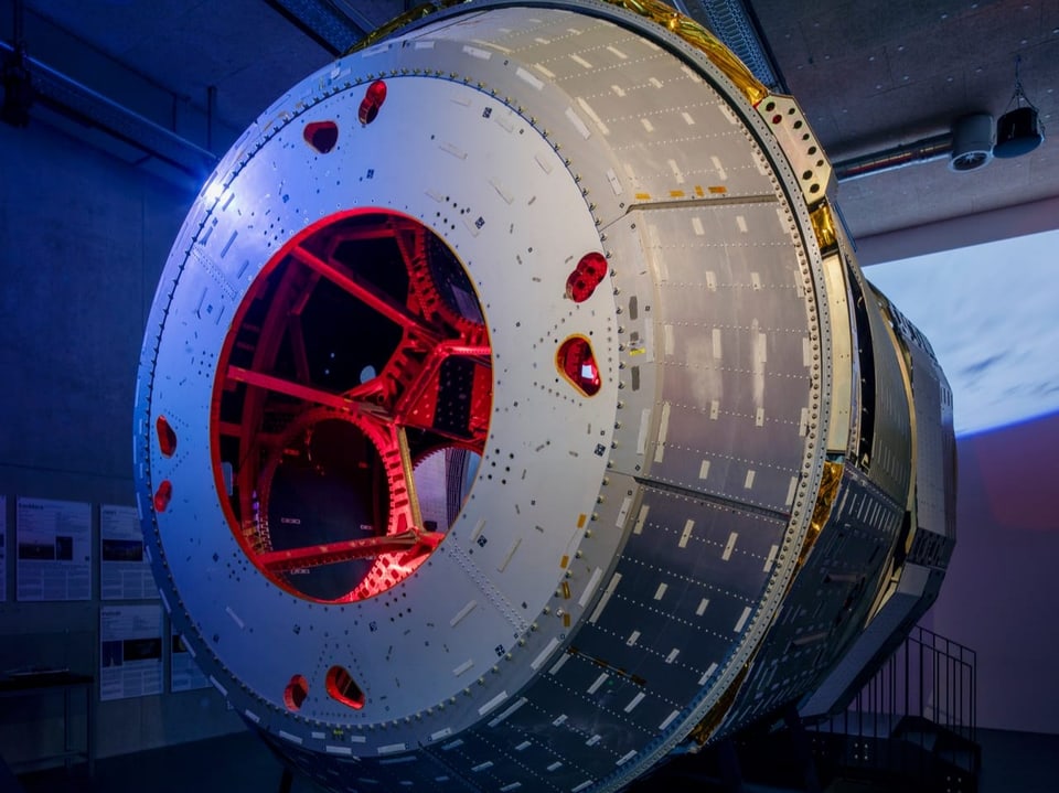 Space Eye Bern - Das Tor zum Weltall: Grösstes Teleskop der Schweiz ...