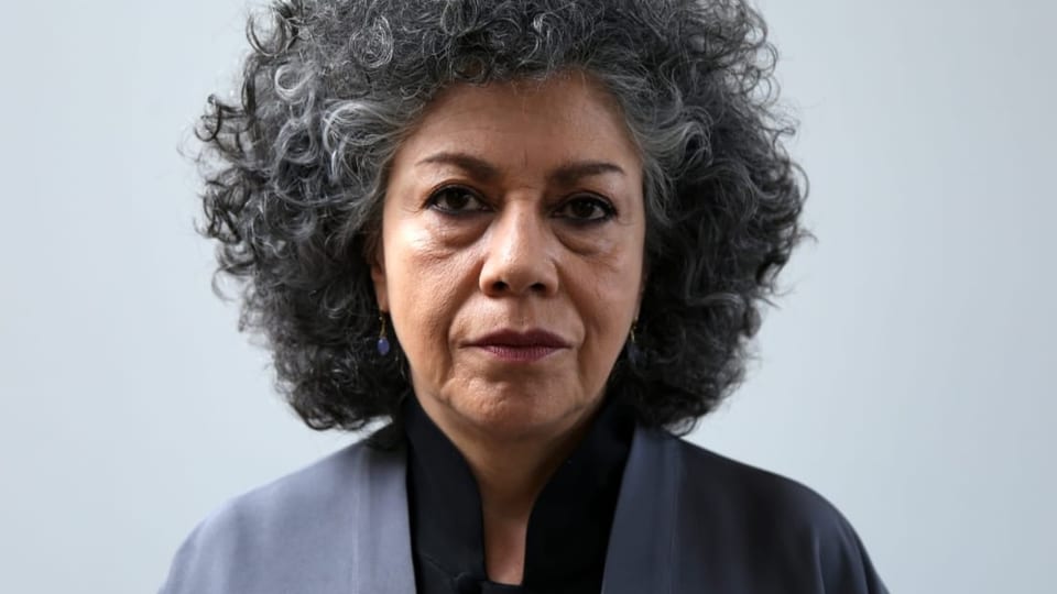 Fondation Beyeler - Doris Salcedo birgt die Namen von Vergessenen ...