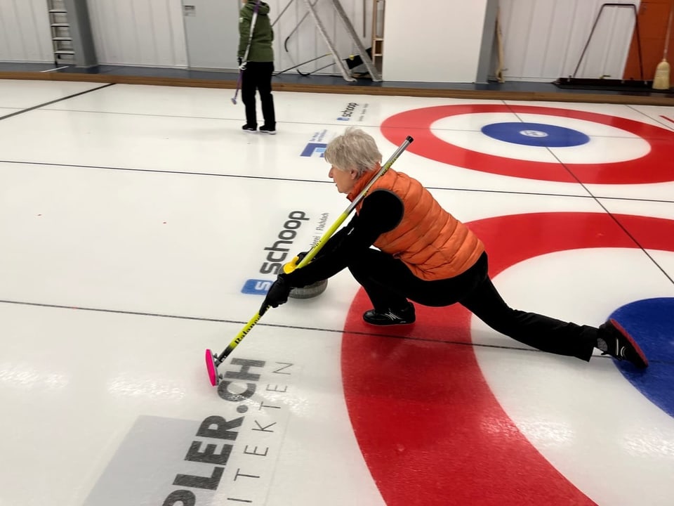 Curling - Mit Taktik, Präzision und Geschicklichkeit zum Erfolg - Radio ...