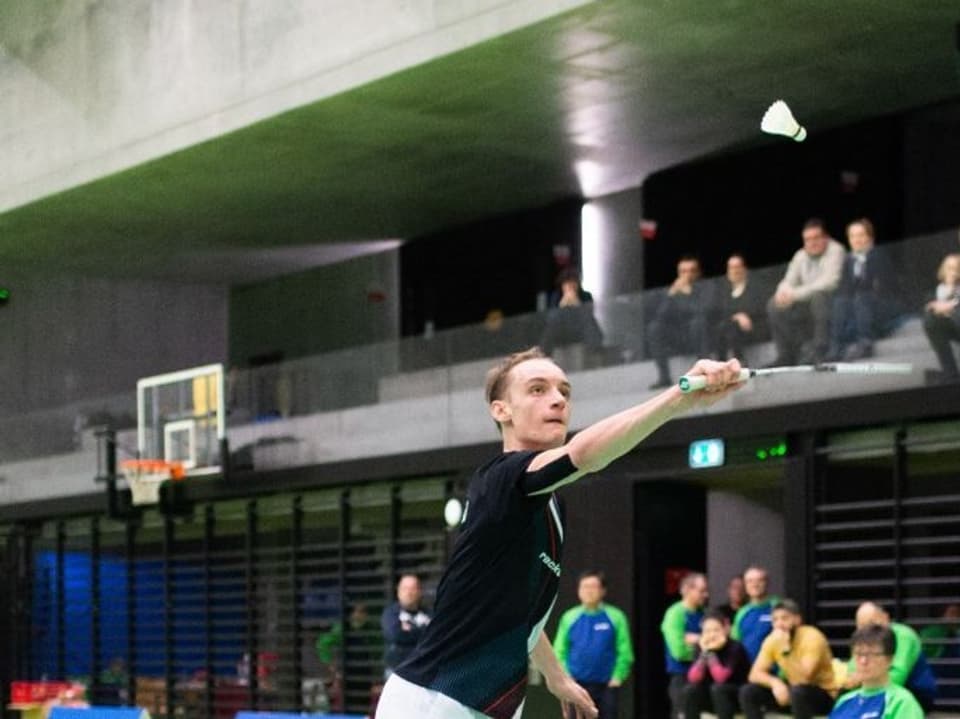 Badminton-EM in Saarbrücken - Stadelmann scheitert früh – Künzi spielt ...