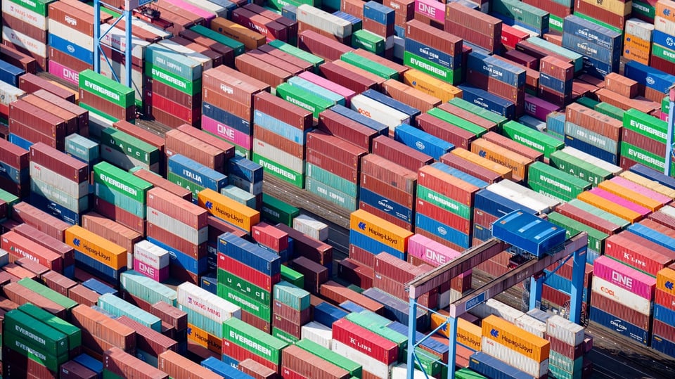 Globalisierung unter Druck - Geopolitische Spannungen beeinträchtigen ...
