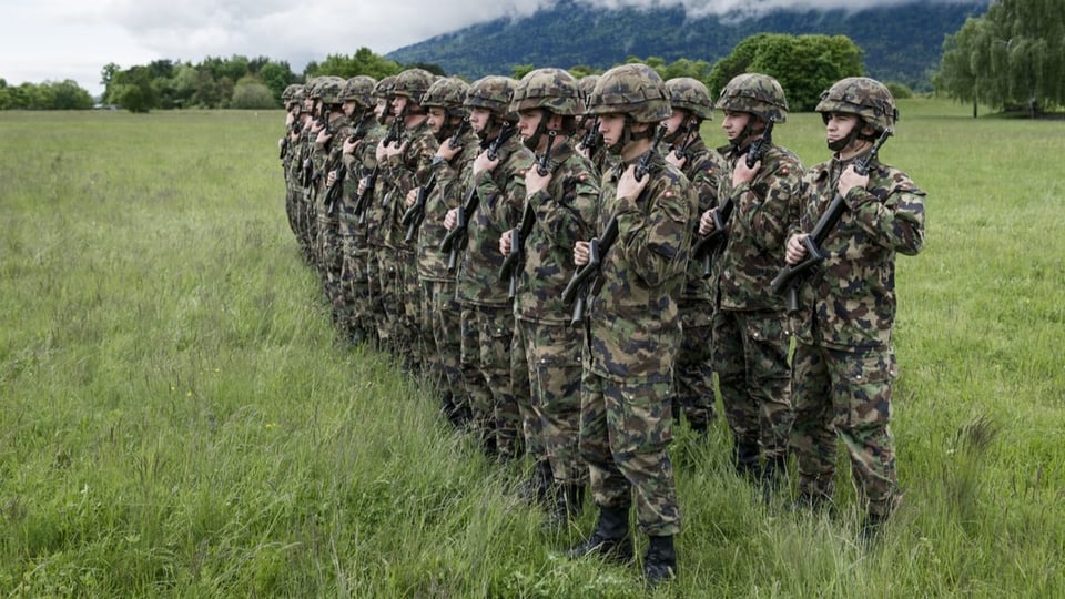 Neue Kampfbekleidung - Die Armee kommt bald in frischem Gewand daher ...