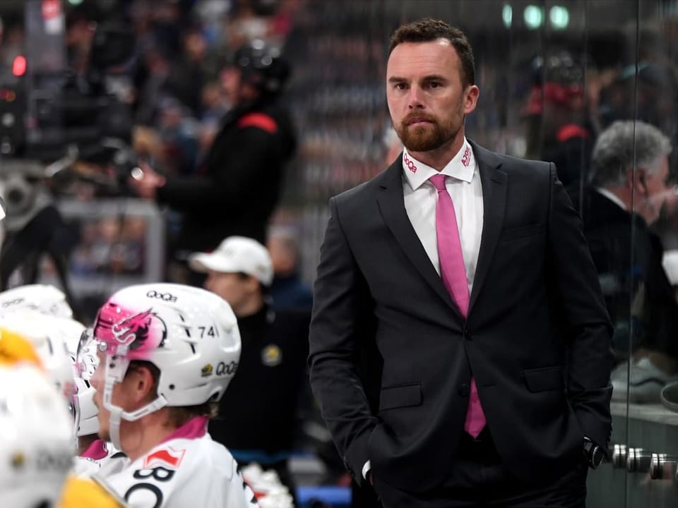 News aus dem Eishockey - Ajoie entlässt Trainer Pesan - Sport - SRF