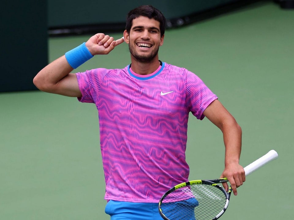 Favoritensiege in den Finals - Alcaraz und Swiatek triumphieren in Indian Wells - Sport - SRF