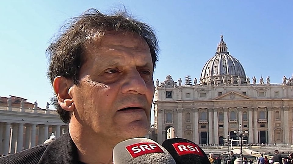 Audienz im Vatikan - Papst entschuldigt sich bei zwei Schweizer ...